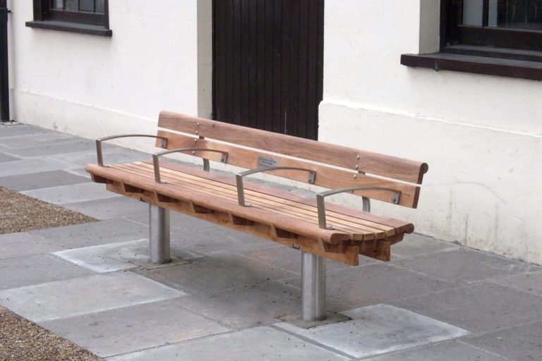 10 Examples of Anti-Homeless Architecture That You Probably Never Noticed