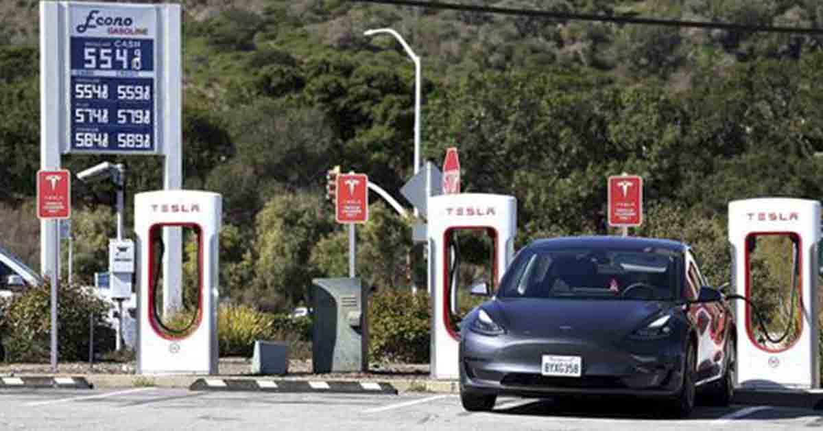 The Biggest Reason People aren’t Buying Electric Cars