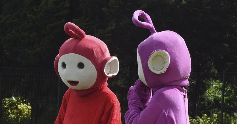 This Teletubbies scene was so creepy episode was banned in 1999 : The ...
