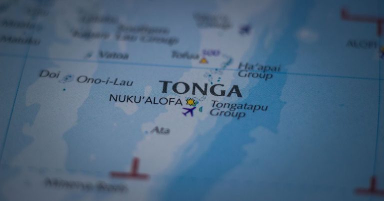 The Deep Sea 'Lifeline' That Keeps the Internet Connected - The Premier ...